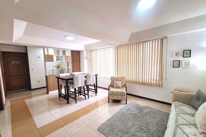 Charming Apartment Near Downtown - Cuenca