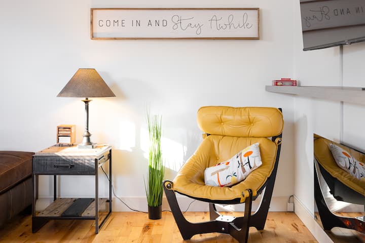 Perfect 2br Getaway: Broadway Bliss - University of Saskatchewan