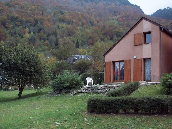 Chalet 47. 6 Pers. Calme Grand Espace Vert - Cauterets