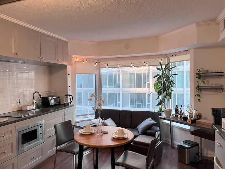 Luxury Studio In Yorkville - Toronto