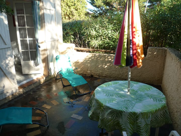 Studio (Rdc) + Terrasse - Saint-Cyr-sur-Mer