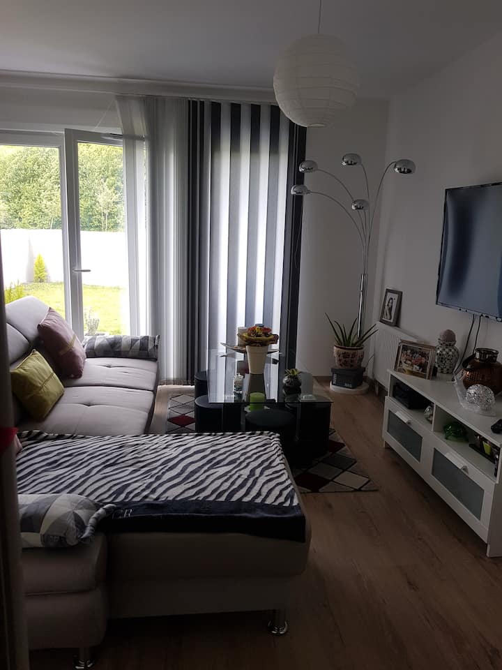Maisonnette Duplex Avec Jardin Et Petite Piscine - Blanquefort