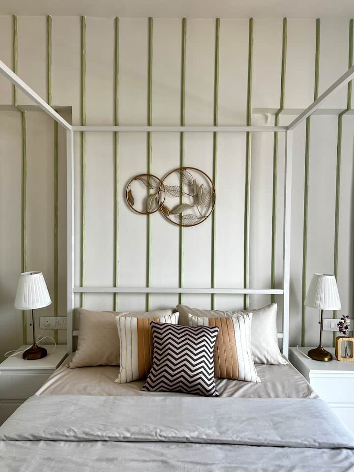Signature Dome Studio | Bay & Skyline - Mumbai