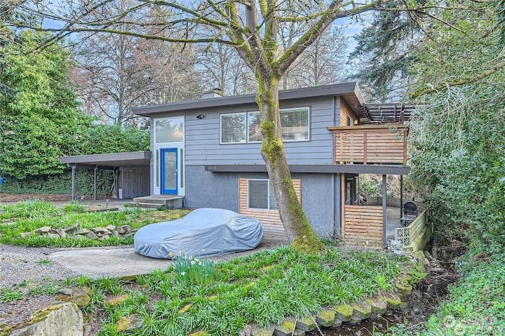 Quiet Creekside 2br Near Transit - Shoreline, WA
