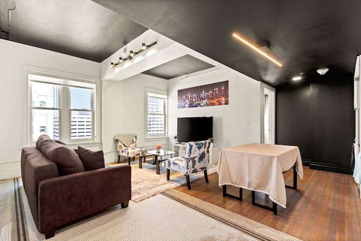 Nostalgic Getaway:cityview+riverwalk+arcade+2 King - San Antonio, TX