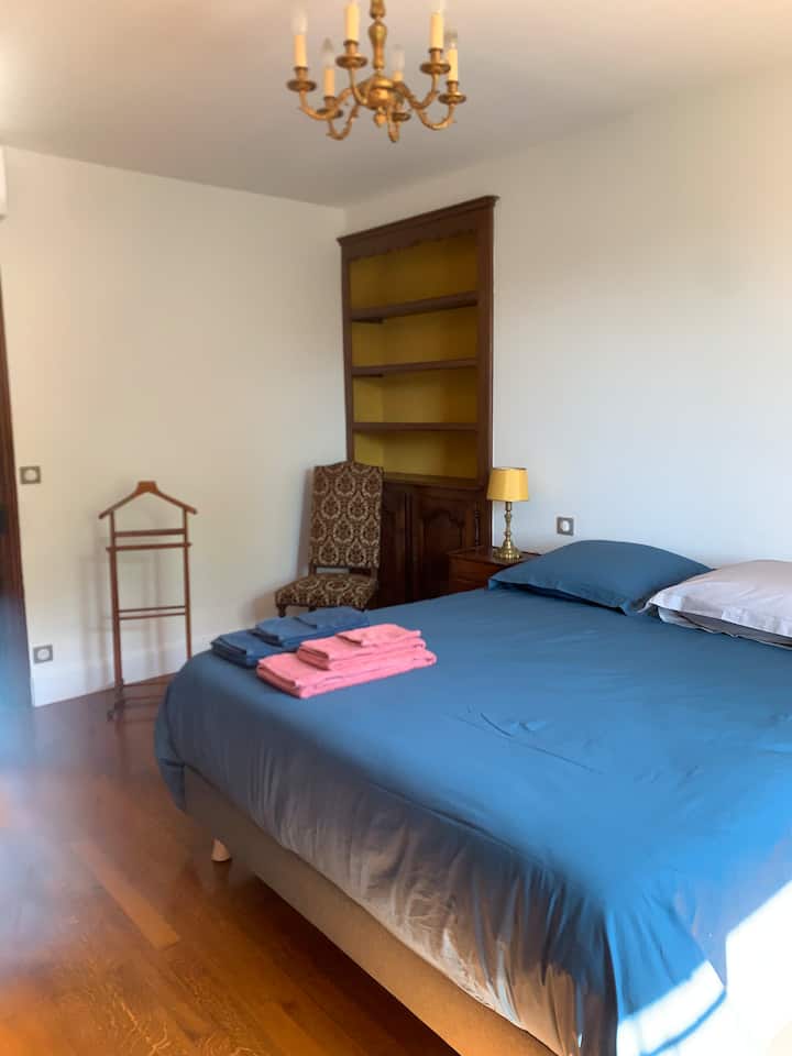 Chambre Avec Petit Déjeuner - Arbois