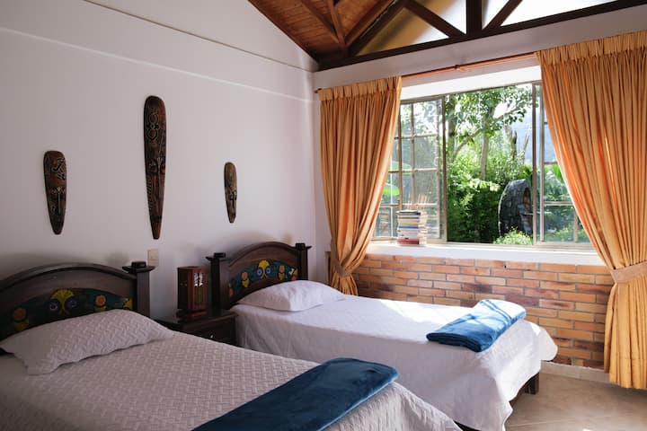 Hermosa Y Cómoda Habitación Doble - Armenia