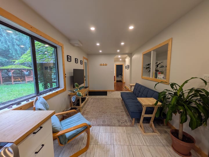 Coastal Woods Guest Suite - Sooke