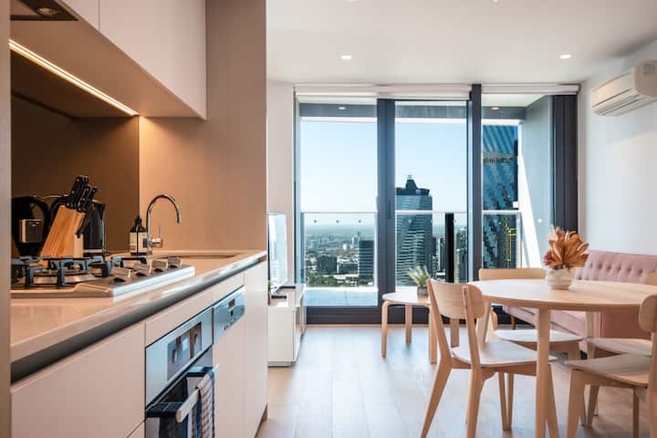 City View| Free Parking + Pool| 1 Min Walk To Tram - Australien