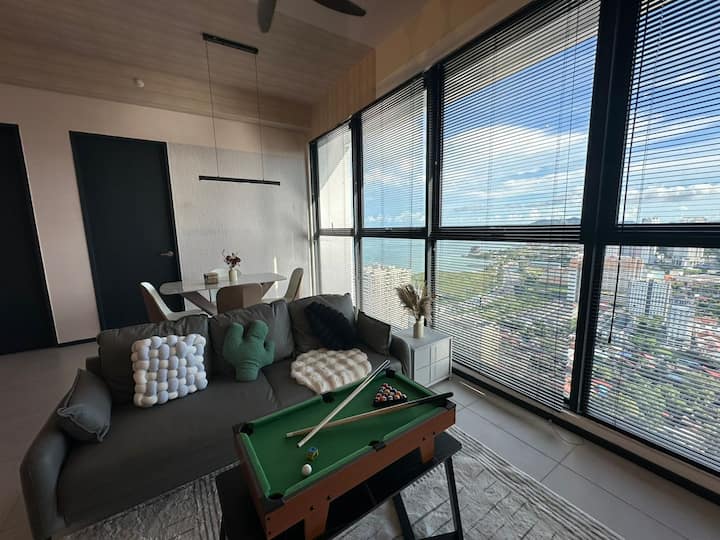 Perfect Ktv Set & Netflix 3 Queen Bed Seaview - George Town