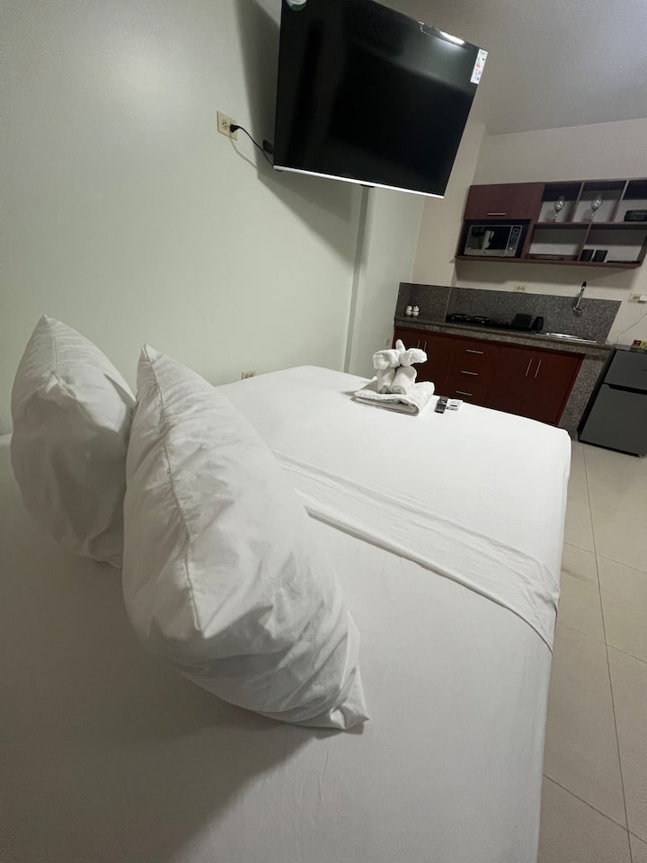 Suite Deluxe #7, En Armonioso Condominio - Guayaquil