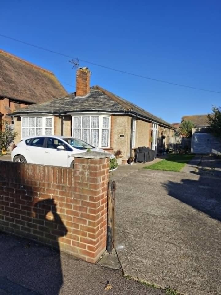 Single Room With One Bed Close To Beach & Village - Margate