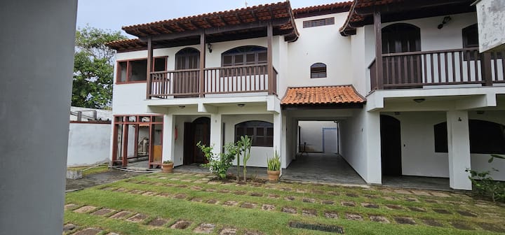 Casa Triplex De Veraneio No Peró - Cabo Frio