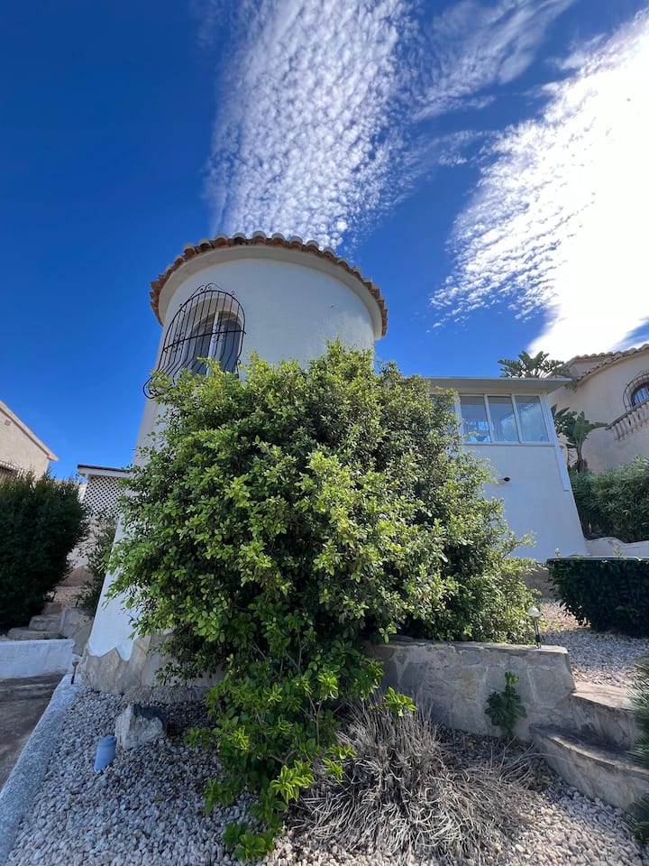 Casa Verano Brisa. A Spatious Seaside Villa - Cumbre del Sol