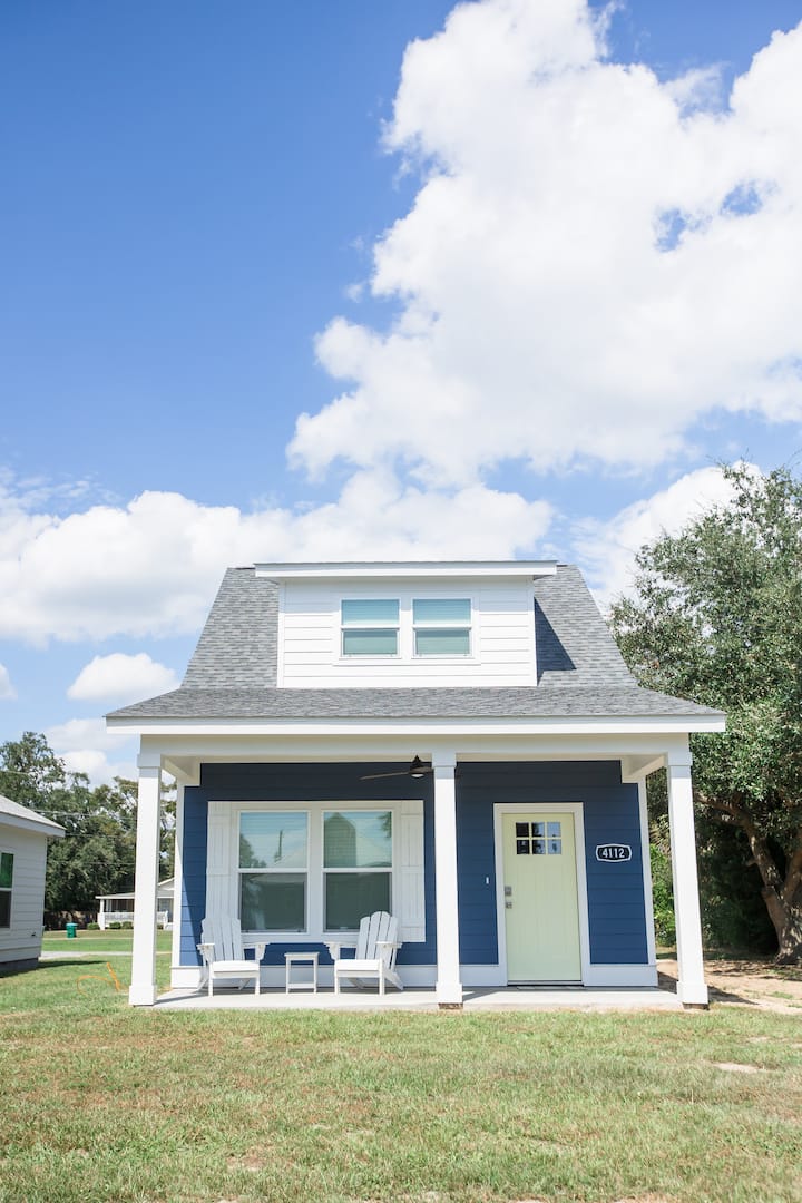 Bluebird By The Sea - 3 Bedroom Beach View Home - Gulfport, MS