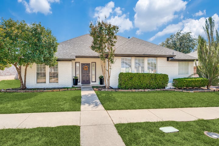 Spacious & Modern|3bd/2ba|luxury In Central Frisco - Frisco, TX