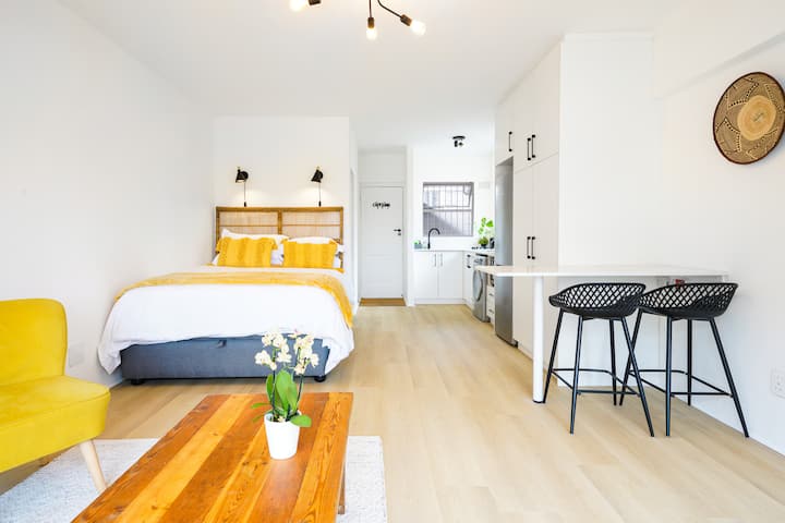 Sunny Studio With Free Parking In Green Point - Le Cap