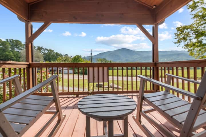 Rocky Top~tiny Home (Near Pigeon Forge) - Townsend, TN