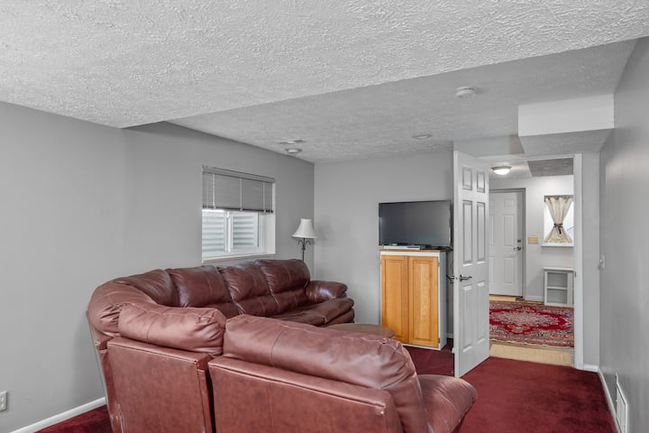 Private Unit In Murray - Sandy, UT