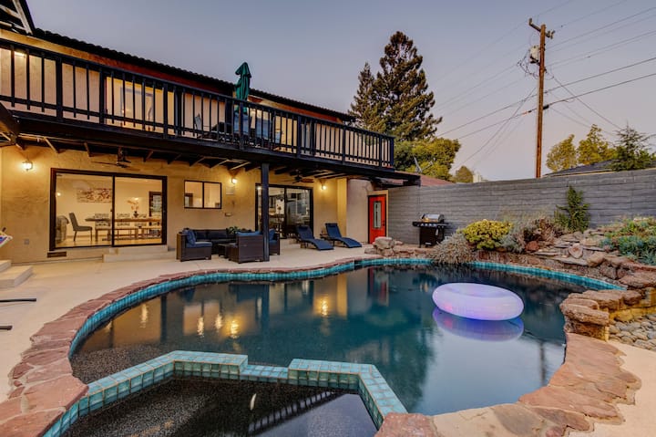 Sunset Spanish Villa W/ Pool+ - Vallejo, CA