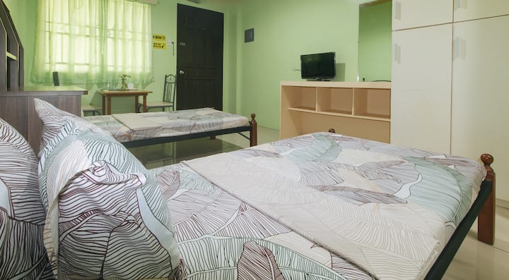 Cm Apartelle Iloilo International Airport.twin - Pototan