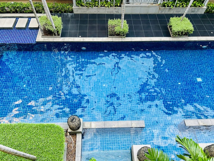Cozy 2br Sathorn/pool & Gym/rama 3 - Bangkok