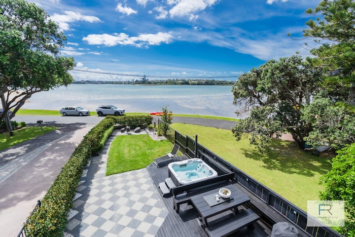 Waterfront House Retreat W Spa - Auckland