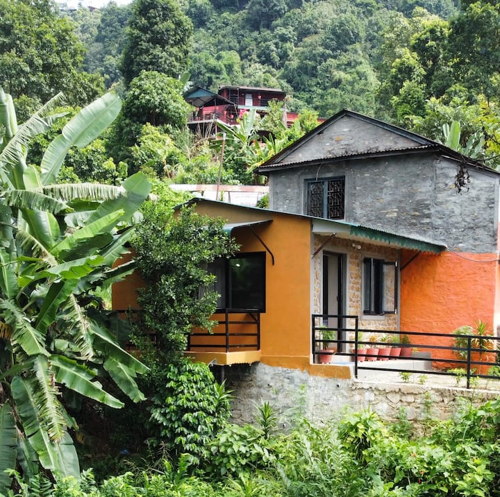 Forest Nest : Hillside Retreat - Pokhara