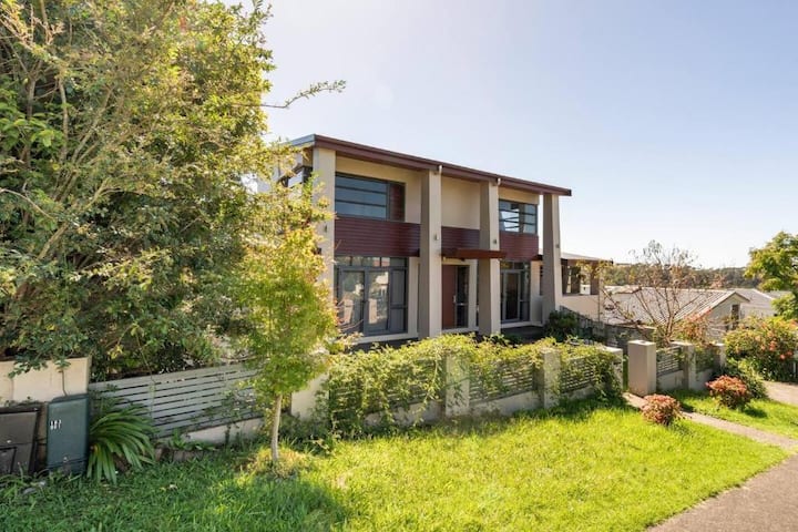Great Home 15min To Cbd - Riverhead