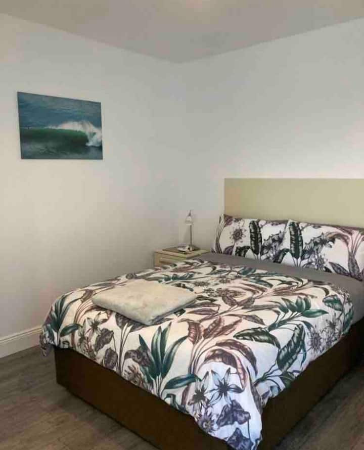 Self-contained Double Ensuite. - Doolin