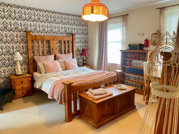 Library Bedroom (Guest House) - Northampton