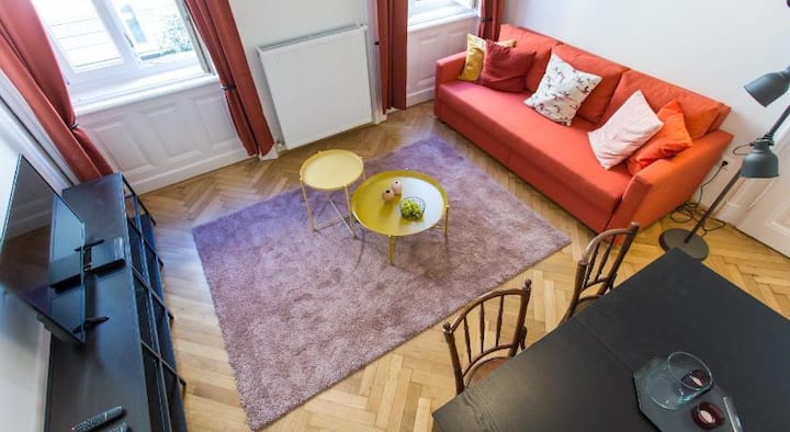 3 Bedrooms+3 Bathrooms. Central Location Apartment - Hongarije