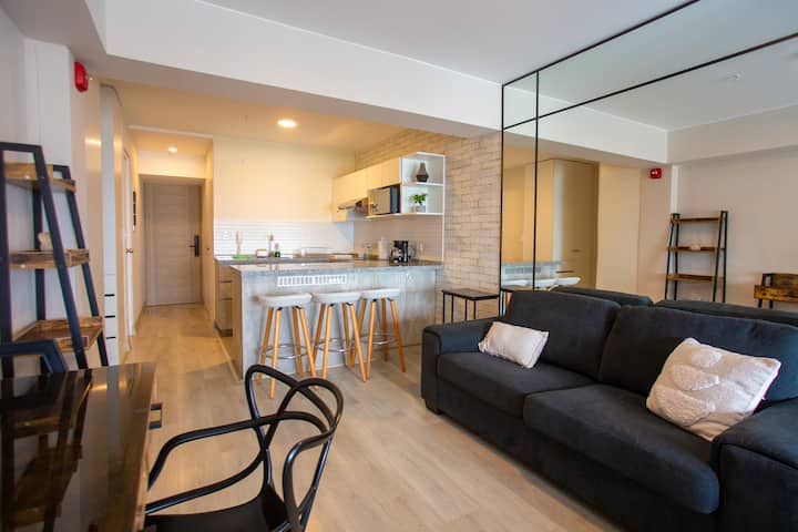 Hermoso Y Céntrico 1br Cerca A San Isidro - Perú