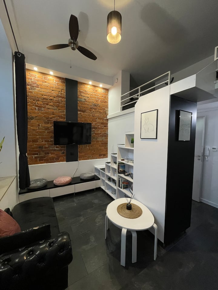 Apartament Z Antresolą - 樂斯拉夫