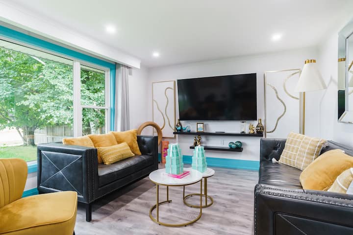 Stay At Tiffany's At Villa Tina - 배리