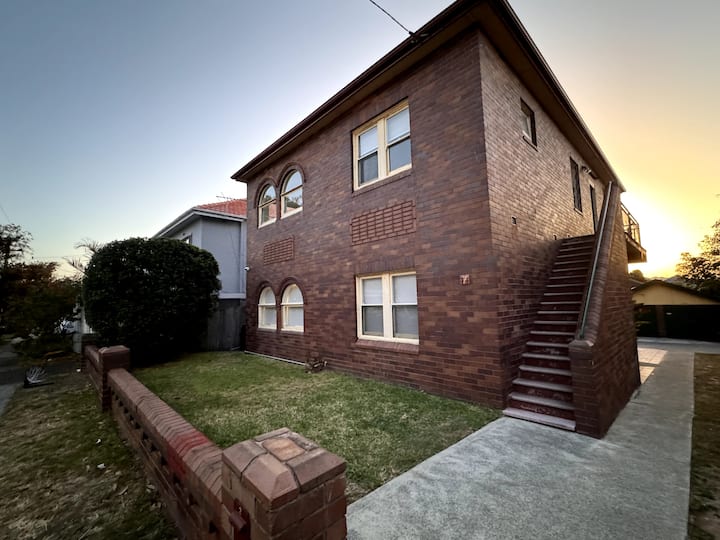 Leah's Beach House, Bondi Beach, Sydney Australia - Coogee