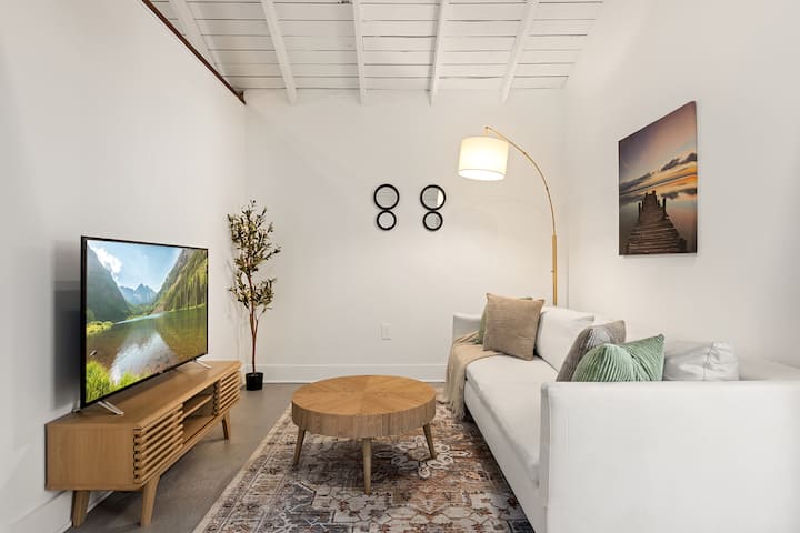 Inglewood 1-br Retreat • Sofi • Lax • Parking • Wd - Hawthorne, CA