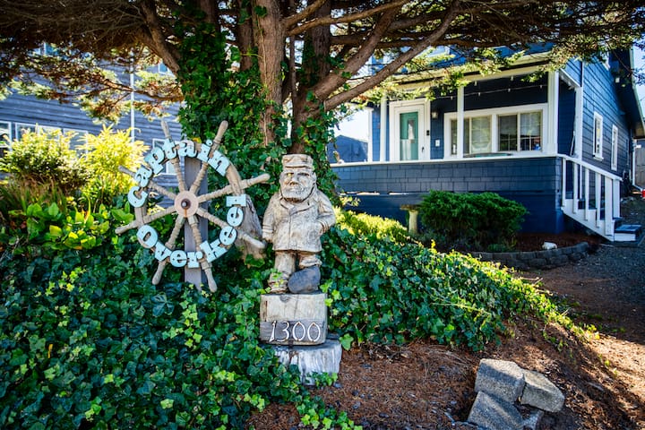 Charming Beach Haven - Lincoln City, OR