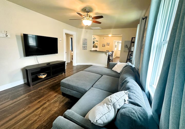 Blue Beach Cottage - Virginia Beach, VA