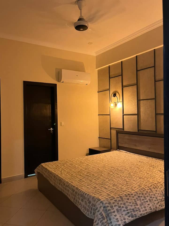 Fully Furnished 2 Bed Apartment - Karachi