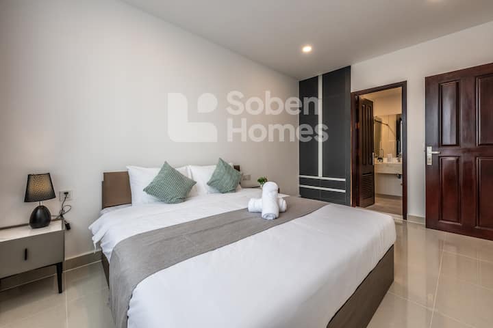 Peaceful 1-bedroom With Stunning Mekong Views - Phnom Penh