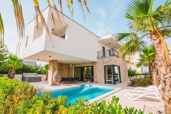 Villa Fgstar - Murter