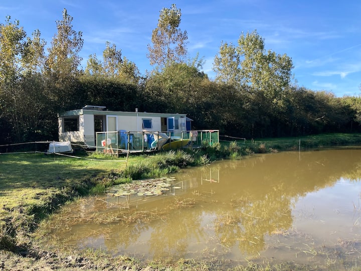 Mobil Home Au Bord D Un éTang - Sallertaine