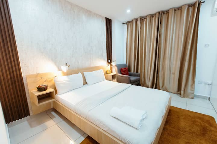 Modern Studio Suite At The Gallery - Acra