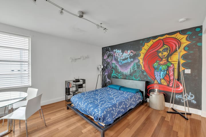 Wynwood Walls Studio @ Hudson - Miami Beach, FL