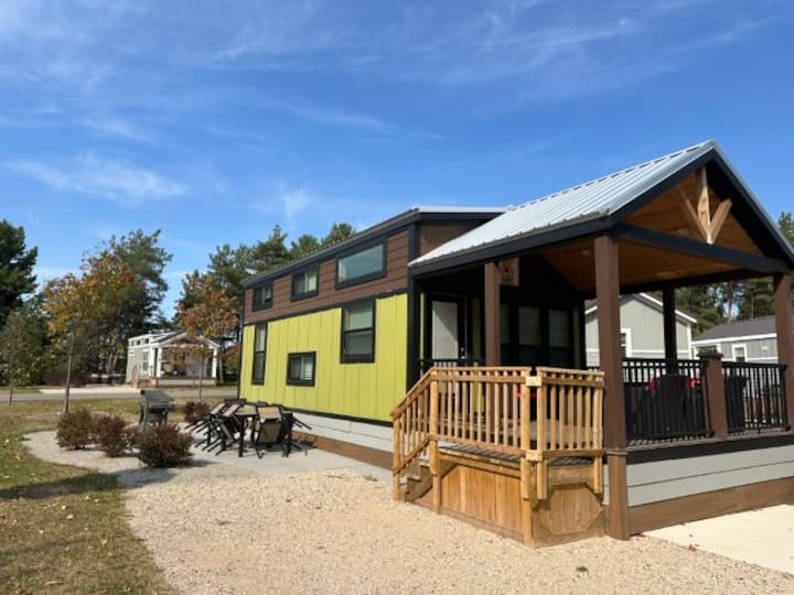 Boo Boo's Cabin - Petoskey, MI