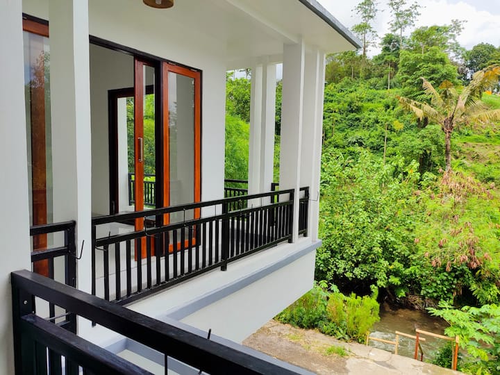Ureki Villa - Karangasem