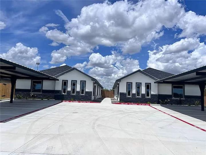 Serene Mission Oasis! - Mission, TX