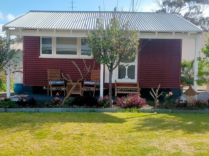 Avonlea Cottages - Cottage 2 - York