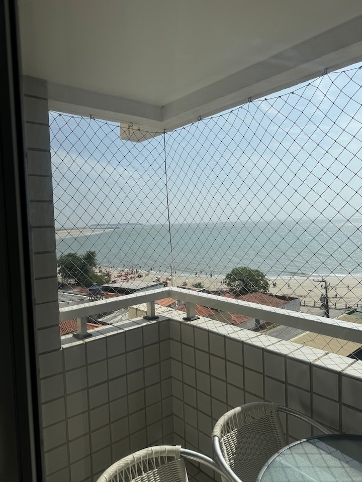 Flat Espaçoso Com Vista-mar - São Luís